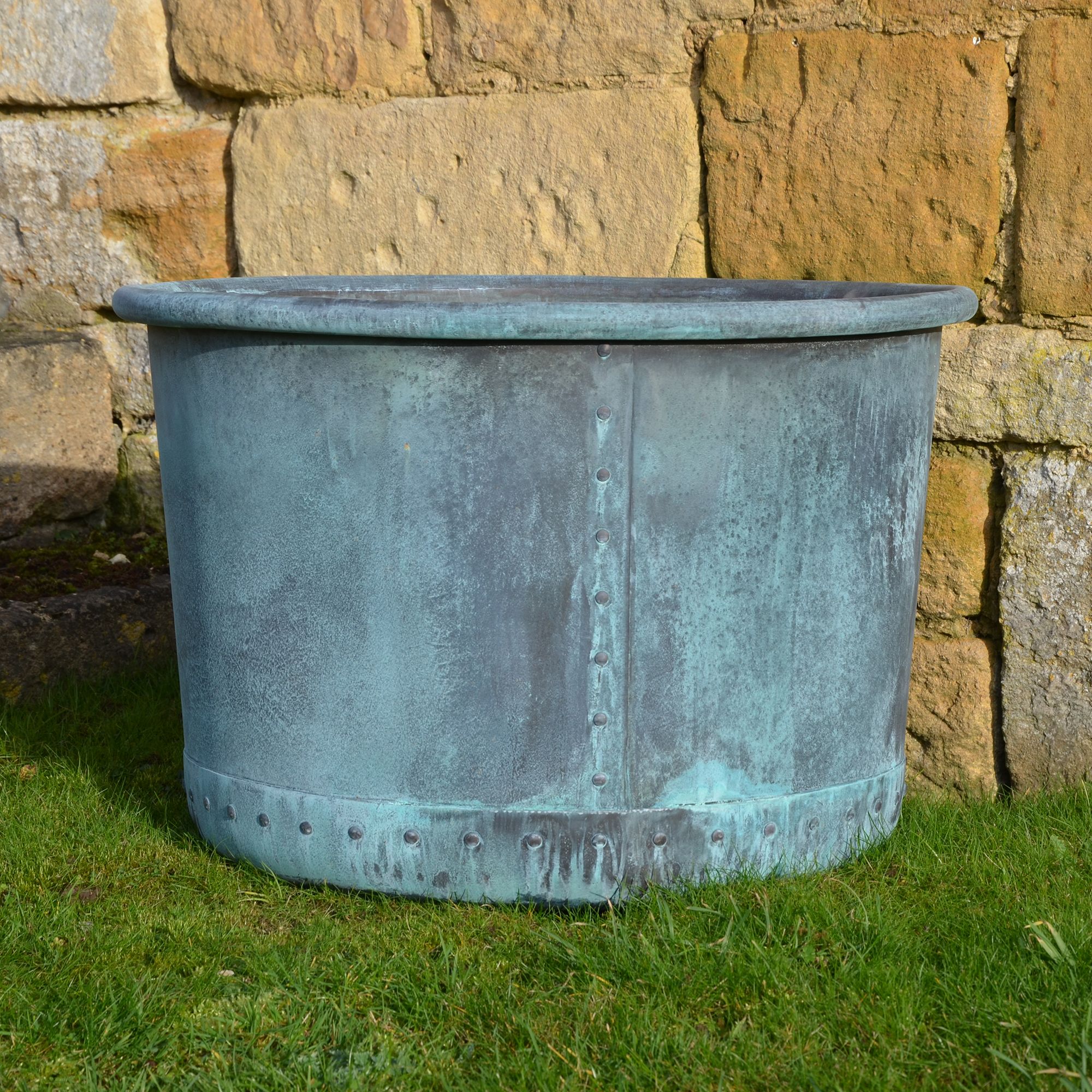 The Circular Copper Garden Planter Rolled Edge - Medium | Heritage ...