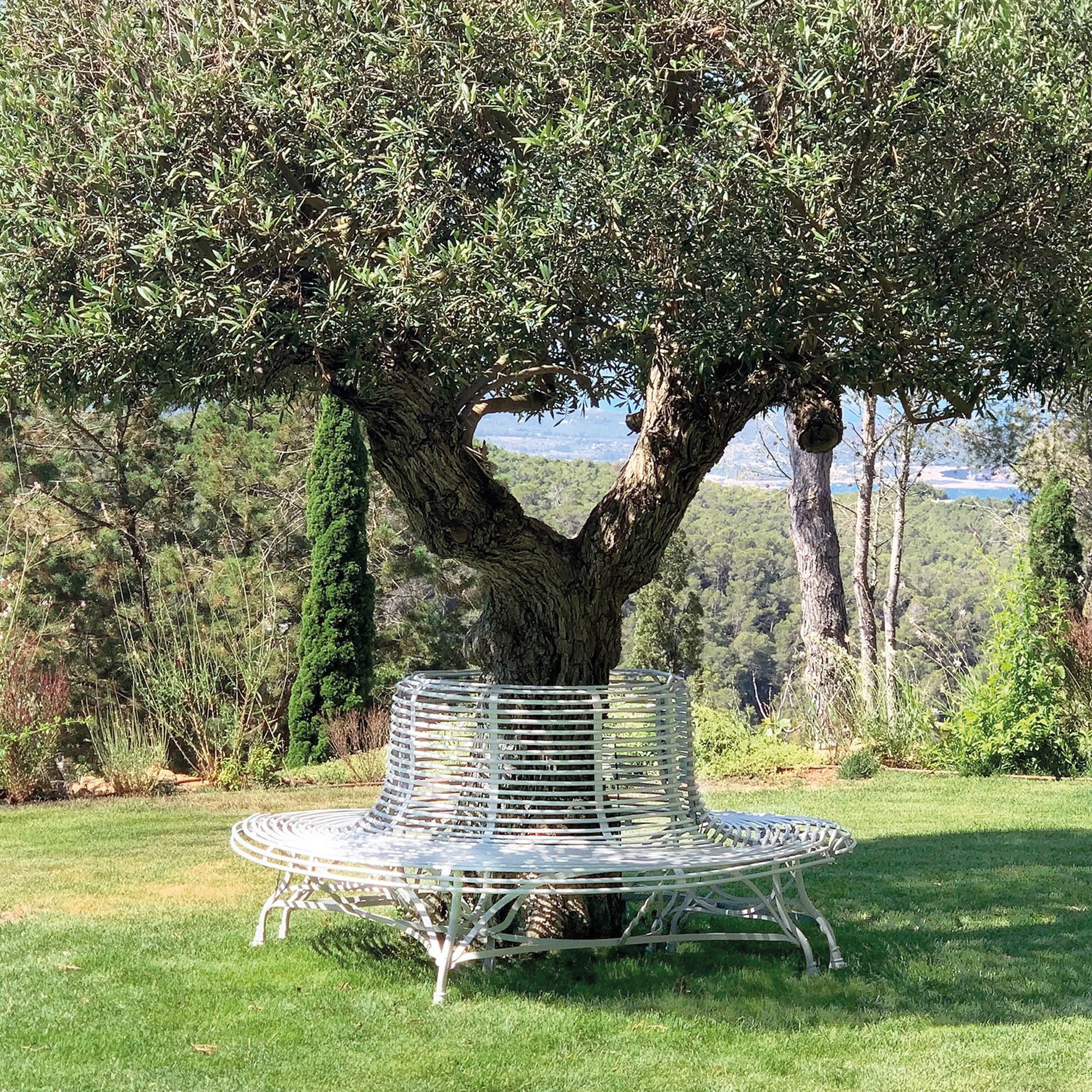 The Circular Ladderback Garden Tree Seat | Heritage Handmade Garden ...