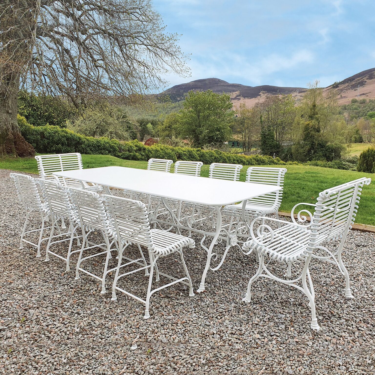 Bespoke Garden Dining Furniture | Heritage Handmade Garden Collections