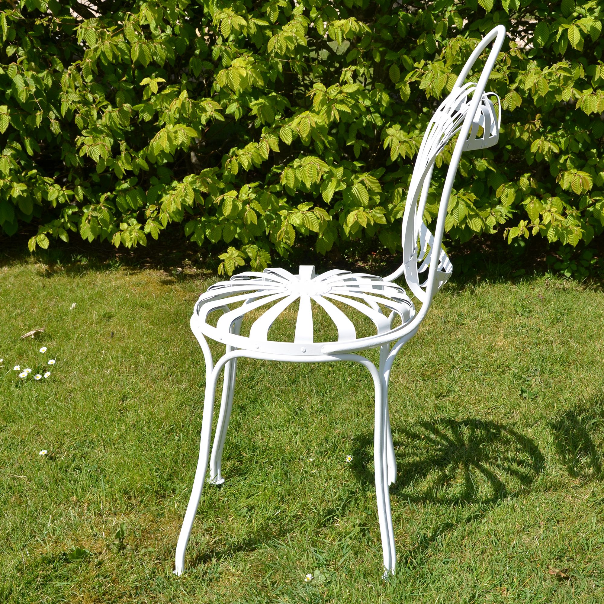 The Sprung Garden Chair | Heritage Handmade Garden Collections