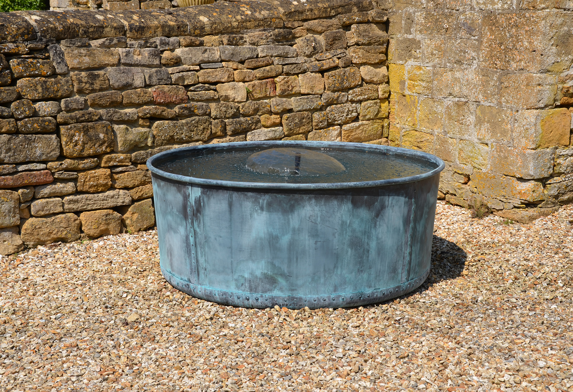 The Courtyard Copper Water Container Rolled Edge - Small | Heritage ...