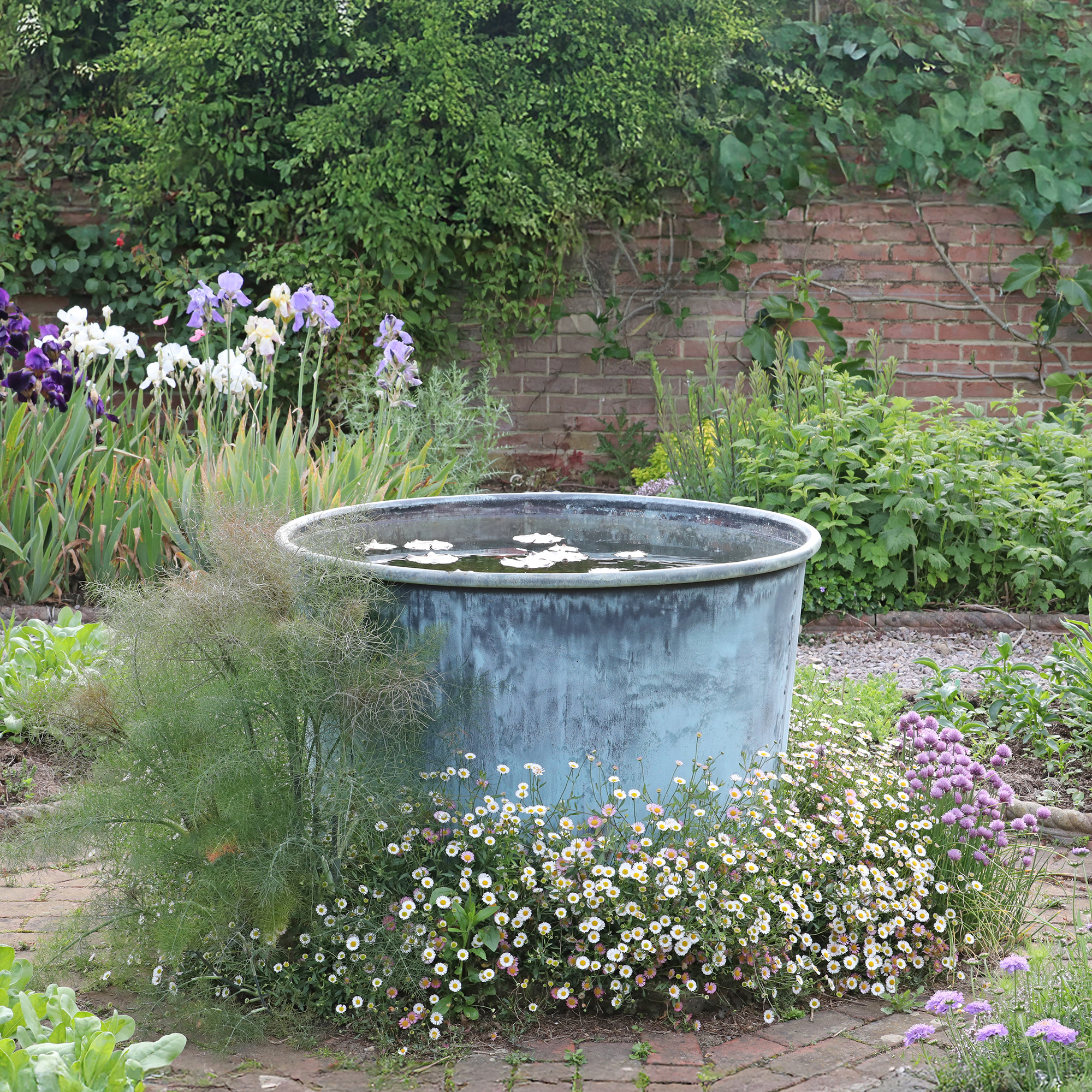 The Circular Copper Water Container Rolled Edge - Large | Heritage ...