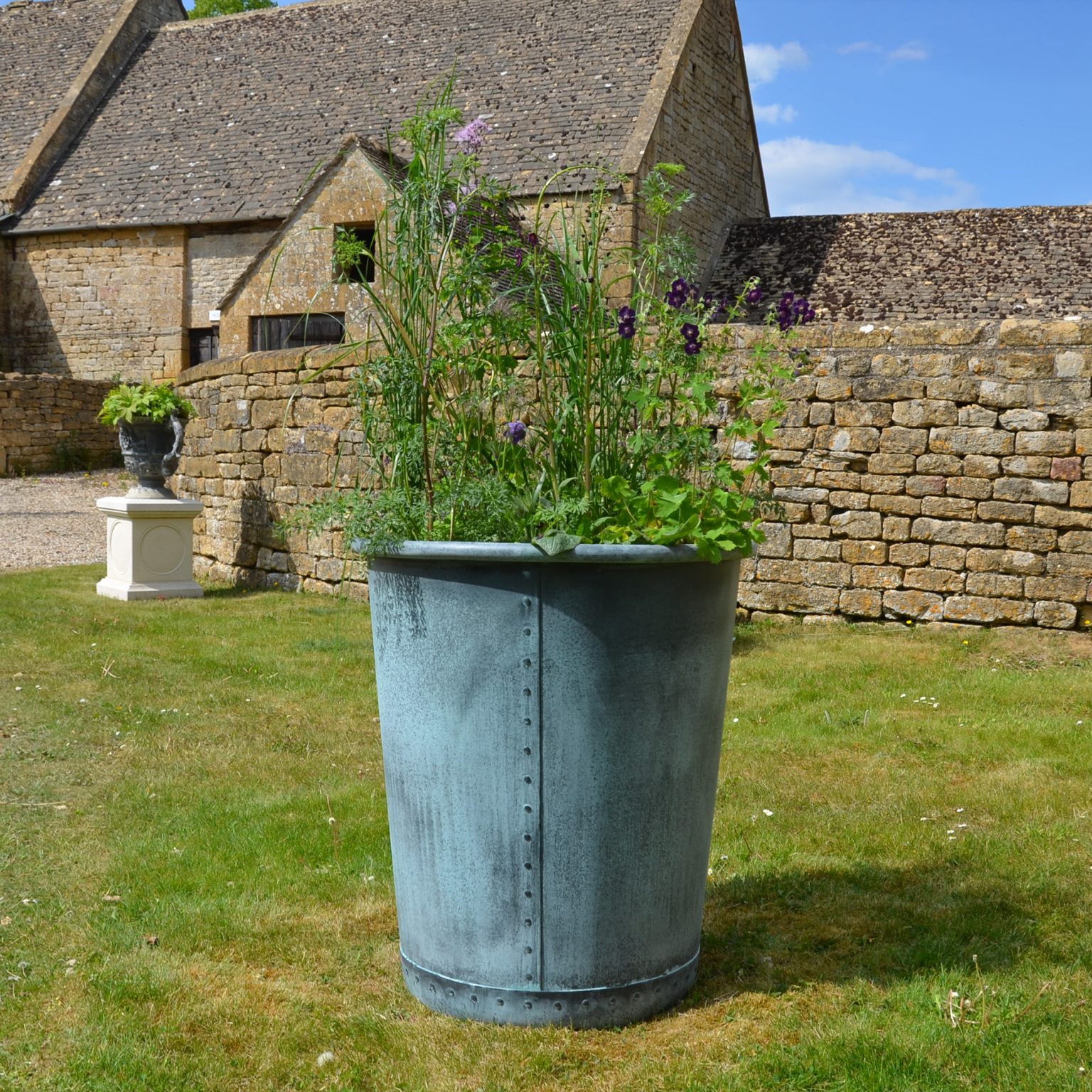 The Circular Terrace Copper Garden Planter Rolled Edge - Medium ...