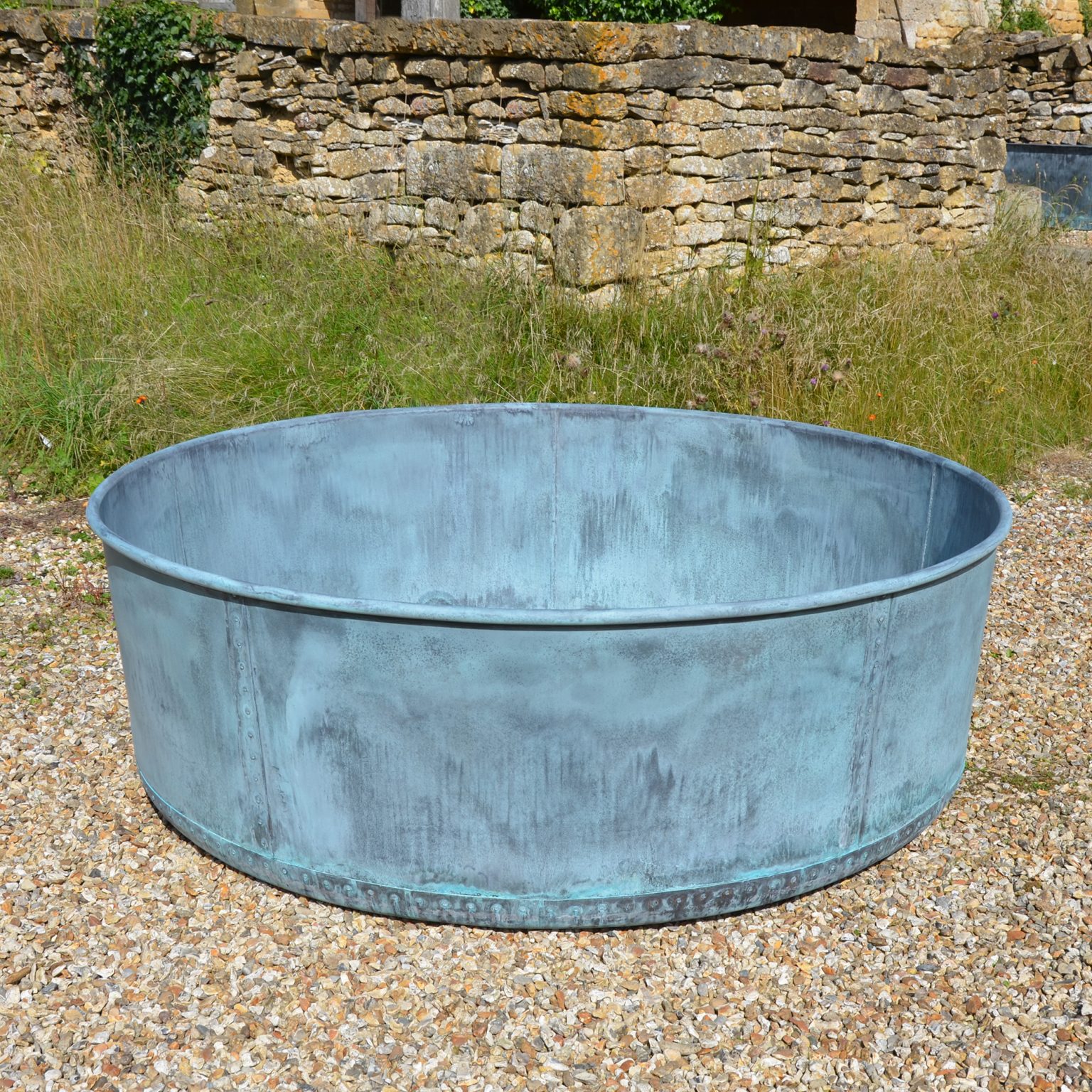 The Courtyard Copper Water Container Rolled Edge - Very Large ...