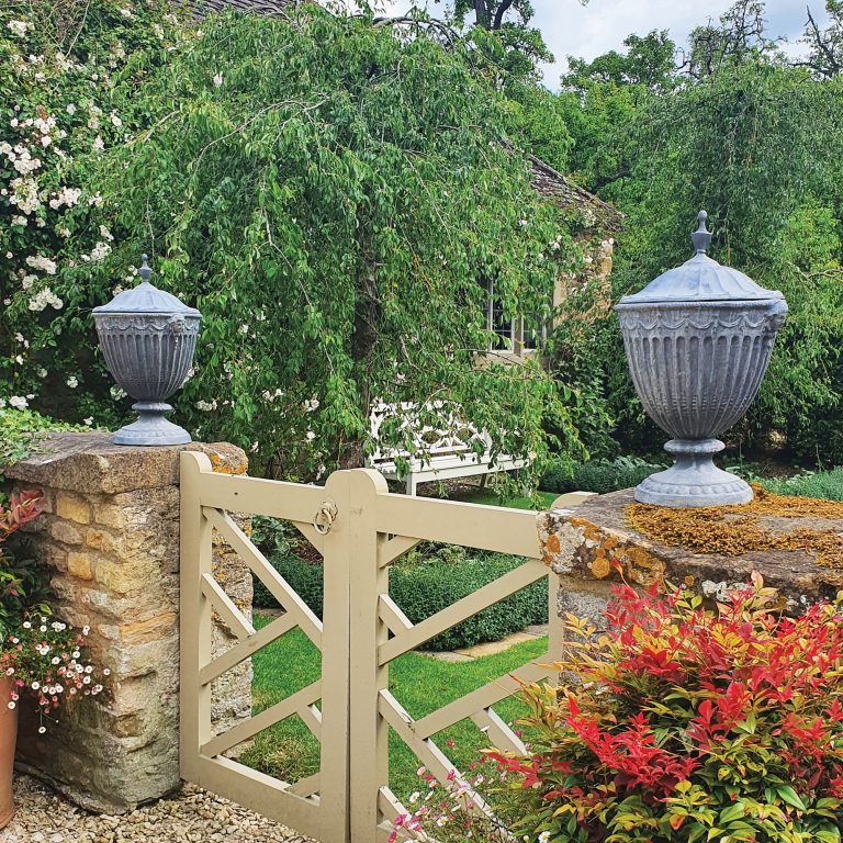 The Neo-Classical Lead Finial | Heritage Handmade Garden Collections