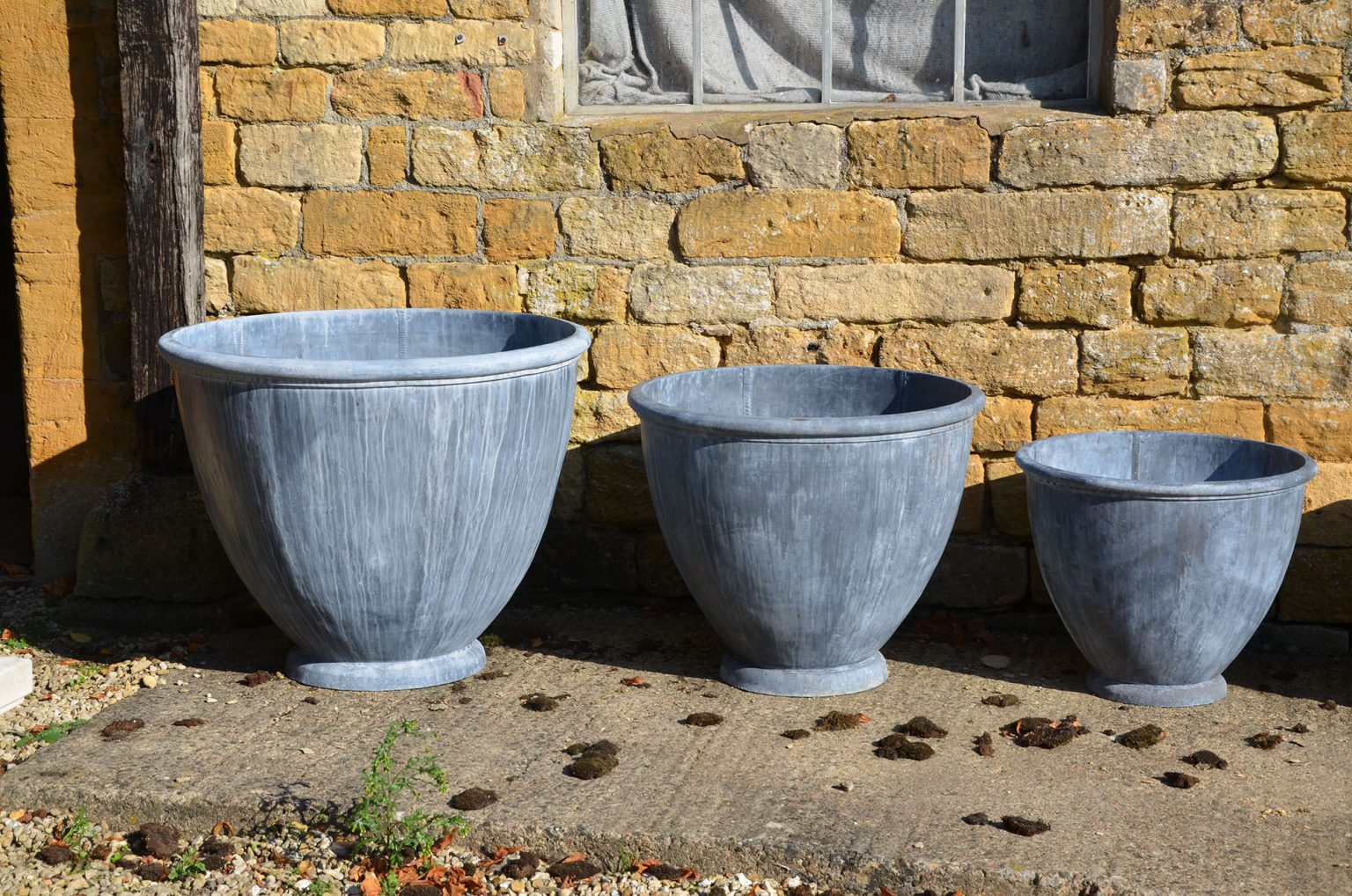 The Townhouse Lead Garden Planter - Small | Heritage Handmade Garden ...