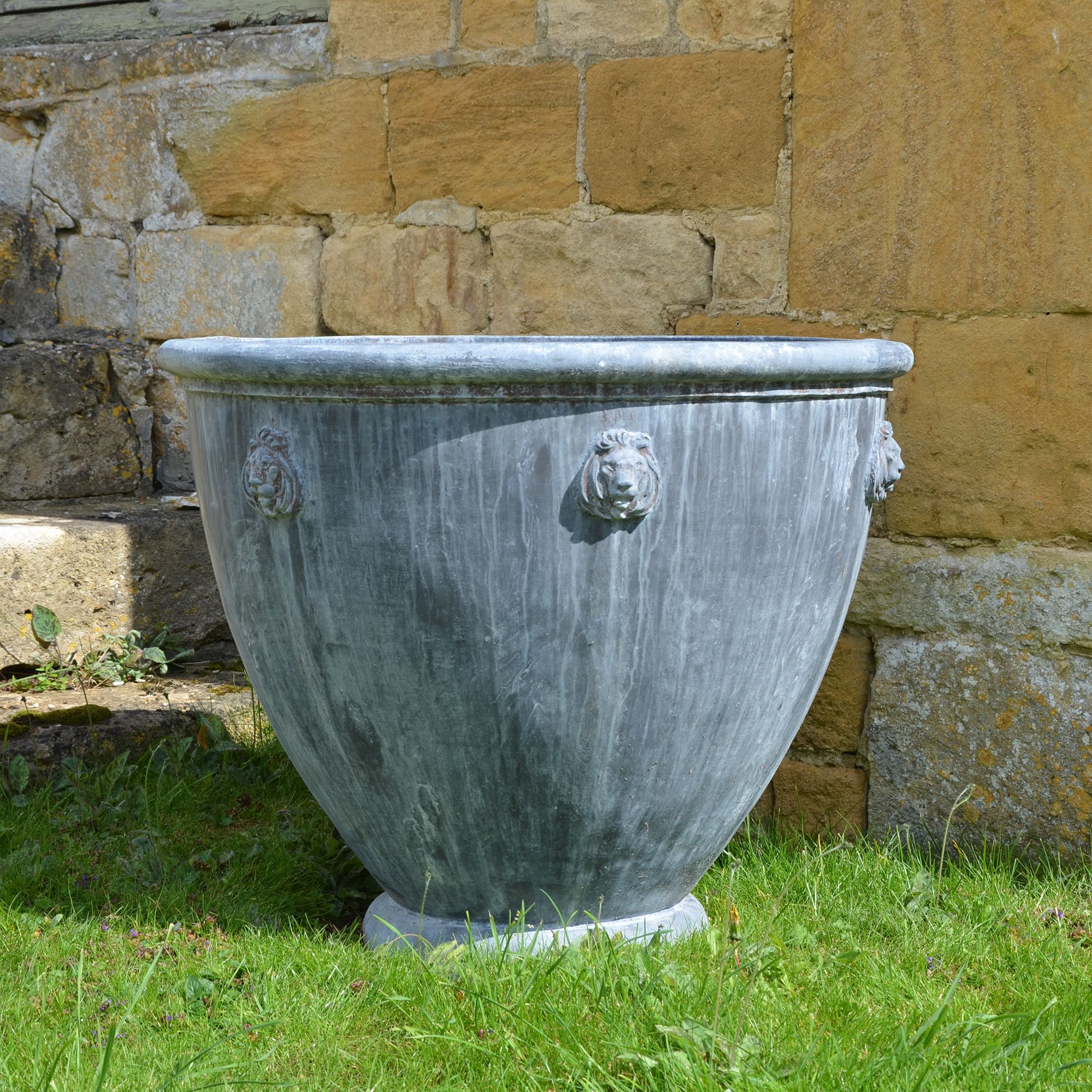 The Townhouse Lead Garden Planter with Lion Masks - Large | Heritage ...