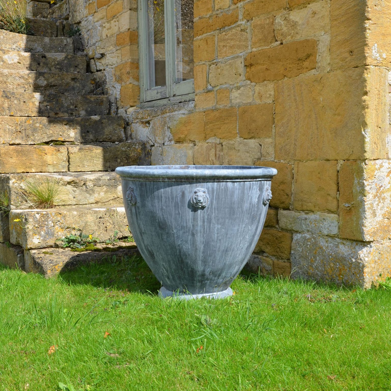 The Townhouse Lead Garden Planter with Lion Masks - Medium | Heritage ...